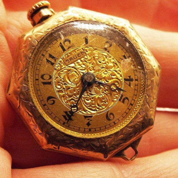 BEAUTIFUL ANTIQUE WATCH | Accessories | Antique Gruen Gold Repousse ...